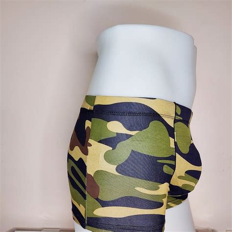 กางเกงในผู้ชาย บาง เบา เย็น นุ่ม ลื่น แห้งไวไม่อับชื้น ไม่อึดอัด ทรงสวย ใส่ดีมาก รับรองติดใจ