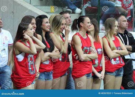 Ragazze Pon Pon Fotografia Stock Editoriale Immagine Di Divertimento