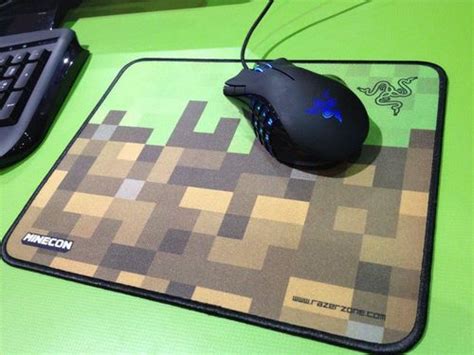 Razer が『minecon 2011』に出展するコラボゲーミングマウスパッドの画像を公開 Esports