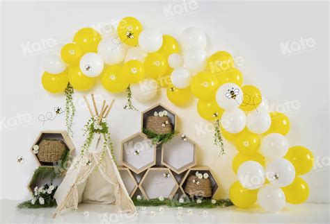 Kate Industrious Bee Backdrop Designed Cake Smash For Photography