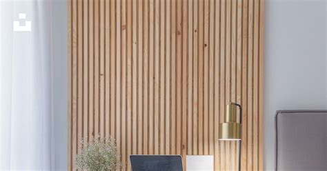 회색 의자를 가진 백색 나무로 되는 책상 사진 Unsplash의 무료 실내 이미지