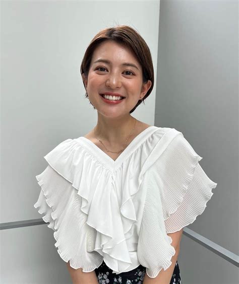 並木万里菜さんのインスタグラム写真 並木万里菜instagram「 今週もお疲れさまでしたー！！！ やすみだあ！！！ ゴールデンウィーク突入ですね 🌸 今年は賑わいを取り戻す 観光地