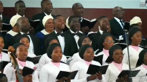 Obani Labo By Mass Choir Hq Tembisa Great Revival Facebook