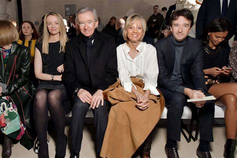 Succession” Quién Es Quién En La Dinastía Arnault Y Cómo Se Repartirán El Imperio Mundial Del