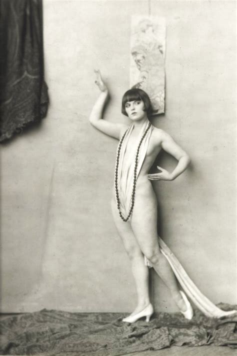 Louise Brooks Naked