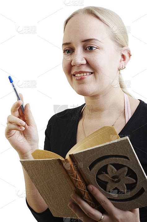 女孩记笔记