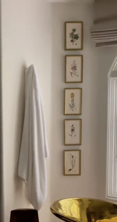 Kendall Jenner Reveals Her Bathroom