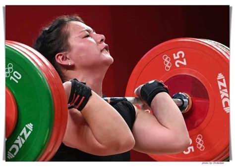 М Анхцэцэг түлхэлттэй өргөлтөөр мөнгөн медаль хүртэв Хөтөч мн