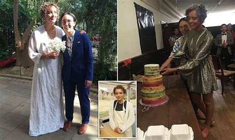 Gbbo Star Ruby Tandoh Marries Her Musician Girlfriend Daily Mail Online