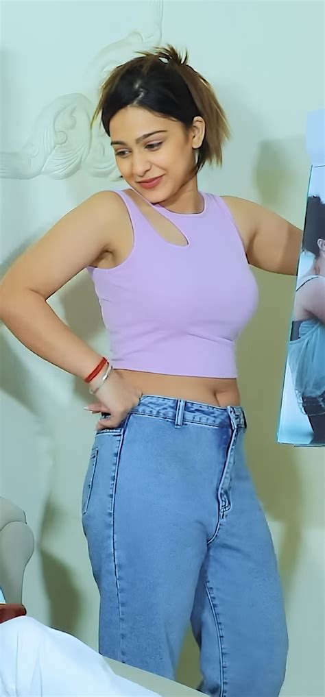 The Perfect Sexiest Girl Her Asssnavelthighs 🤤🥵 Dm Me For Hd