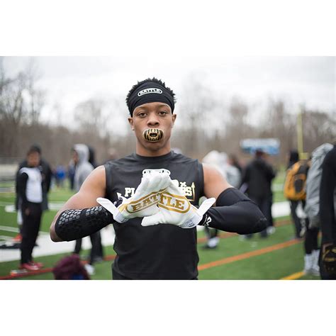 Battle Adults Football Skull Wrap Academy