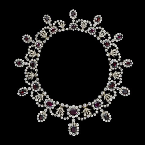 Chaumet 尚美 红宝石珠宝套装的复刻品包 高清图片堆糖美图壁纸兴趣社区