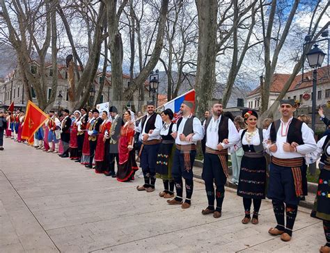 Srna ШЕСТА СМОТРА ВЕТЕРАНА ФОЛКЛОРА ОКУПИЛА ВИШЕ ОД 500 УЧЕСНИКА