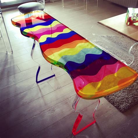 شیشه پلاستیکی پلکسی شفاف جایگزین شیشه چیست؟ معرفی و قیمت