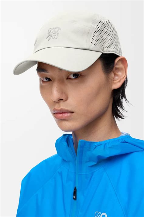 Cap In Technical Shell Beige Loewe