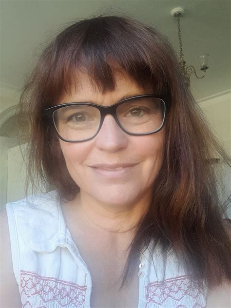 Annie Somervilles Instagram Twitter And Facebook On Idcrawl