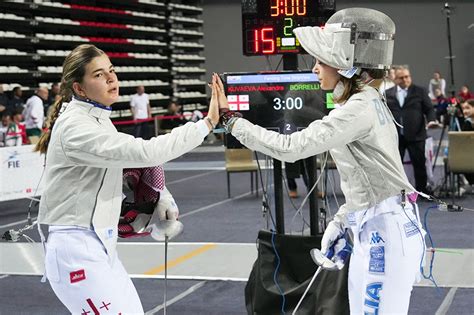 [ფარიკაობა] ალექსანდრა კუვაევას ევროპული ვერცხლი Lelo Ge