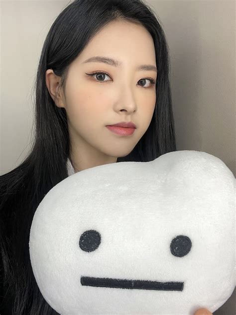 220627 Blah Blah Flip That Babe Uniform Ver Kpop