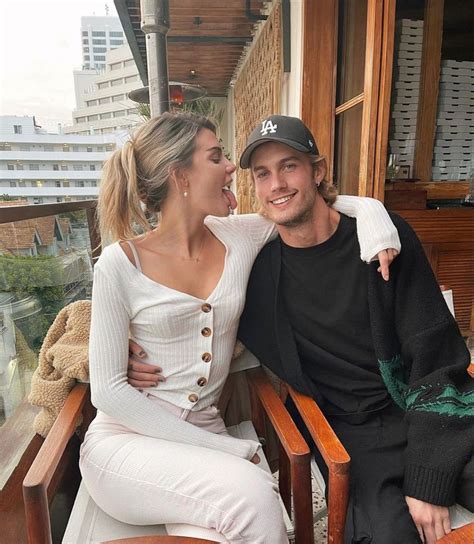 Pin Von Marinasbookshelf Auf Lauren Asher Kunst