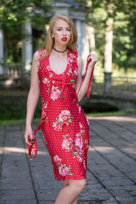 Helene Erotic Beauty