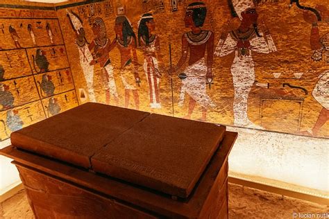 Tutankhamun Nefertiti And The Lost Tomb Popular Archeology