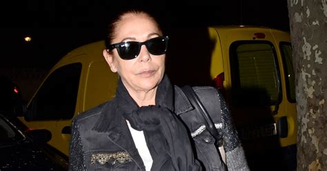 Isabel Pantoja Ignora A La Amiga A La Que Debe 75000 Euros Y No Se
