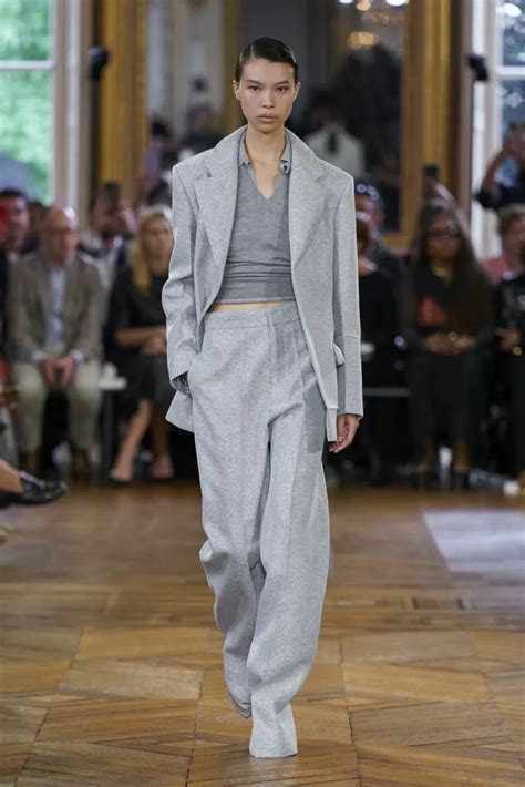 The Icy Go To Neutral Heather Grey Key To Fashion