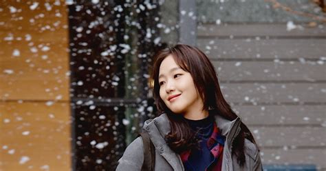 유니클로 홀리데이 특별가격 프로모션 실시 롱패딩에서 후리스까지