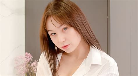 Sara Bork Actress Age Wiki Photos Biography Height Career Net Worth And More In