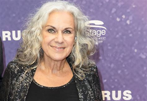 Voormalig Hart Van Nederland Presentatrice Cilly Dartell 66 Overleden Foto Ad Nl