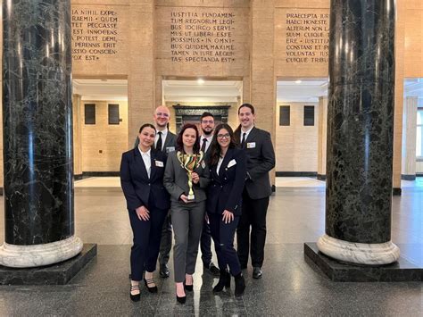 Отборът на ПУ спечели националните кръгове на най престижното състезание по международно право