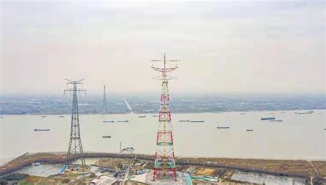 中国建世界最高输电铁塔，比埃菲尔铁塔高61米，斩获7项世界纪录 知乎