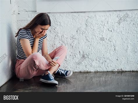 What Does Crying Girl Mean In A Dream At Steven Brothers Blog