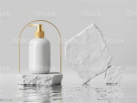 3d 렌더 골든 디스펜서 캡이 달린 흰색 화장품 항아리가 거친 조약돌 플랫폼에 배치되었습니다 현대 뷰티 제품 프리젠 테이션