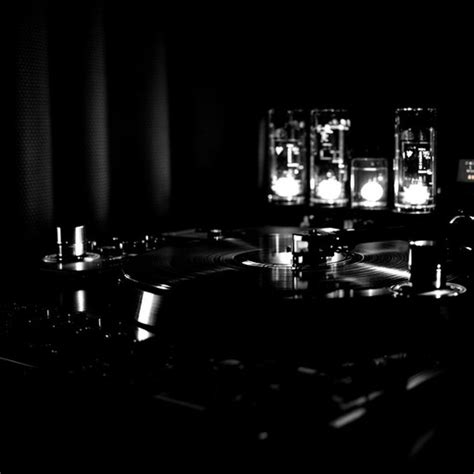 Free Analog Audio Noir Image Download At Stockcake