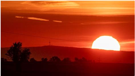 වසර ආරම්භයේම වික්ටෝරියානුවන්ට උෂ්ණත්වයෙන් බාධා Auslanka Tv Australian News For The Sri