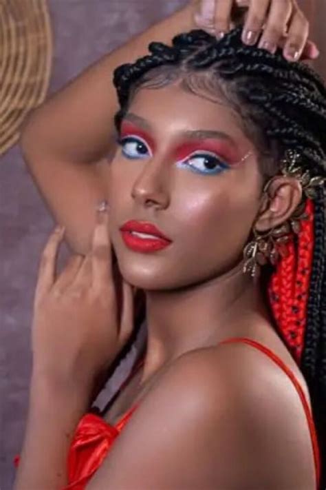 Top 19 Peekaboo Braids For Women To Unveil Elegance