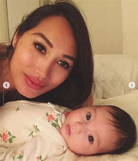 Qu Bom Sex G C Vi T V N L N T V C Th M L N U Khoe Con Ng Y U V I T I T Ph P