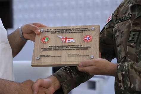 ზესტაფონის ზესტაფონის მერიის საკონფერენციო დარბაზში წვევამდელთა ეროვნულ სამხედრო სამსახურთან