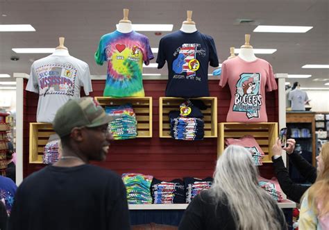 Photos Bucees Opens In Mississippi See Inside The Store Gulf Coast