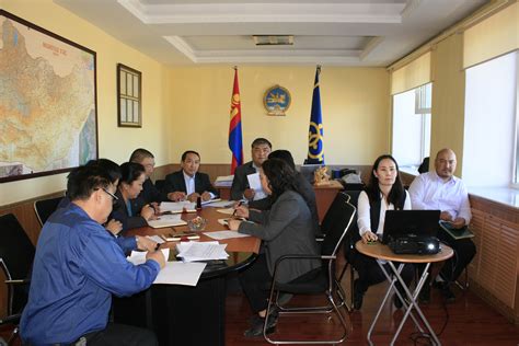 ДАРХАН СУМЫН ИТХ ЫН ТЭРГҮҮЛЭГЧДИЙН ЭЭЛЖИТ ХУРАЛ БОЛЖ БАЙНА