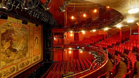 Book Raimund Theater Tickets Enjoy The Rebecca Musical