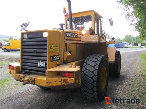 Myytävänä Volvo L90. Retraden nettihuutokaupasta löydät käytettyjä ...