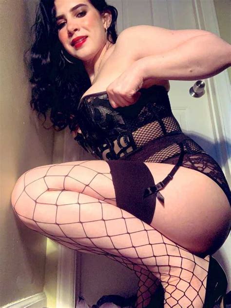 Pin Up Vibes But Wow Those Are Easy To Rip Off Porn Pic Eporner