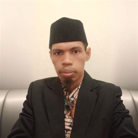 Badri S Pd I M Pd Stit Riyadhussholihiin