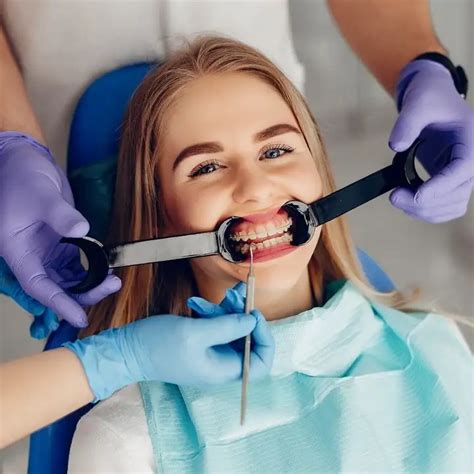 Anterior Aesthetics Traning The Complete Composite Restoration Guide