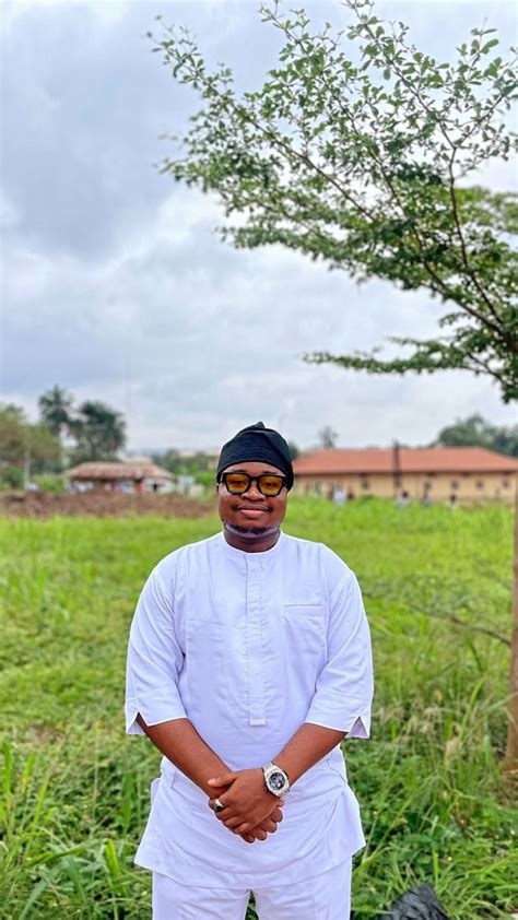 Ike Obasi Dilichi Micheal Medium