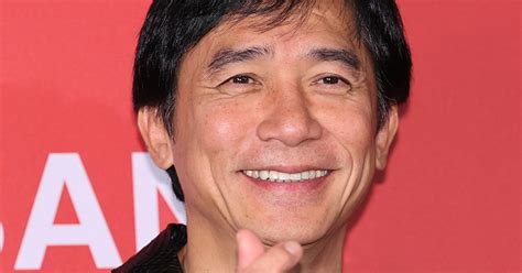 포토s 양조위 근사한 애교 하트