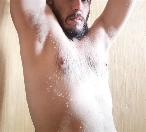 Aqu Entre Mis Piernas Tengo De Lo Que Tu Careces Y En La Sonrrisa Deseosa De Tu Mujer Sabr S