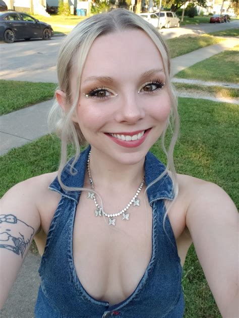 Hi Hope My Smile Makes You Smile 😇 R Prettyaltgirls